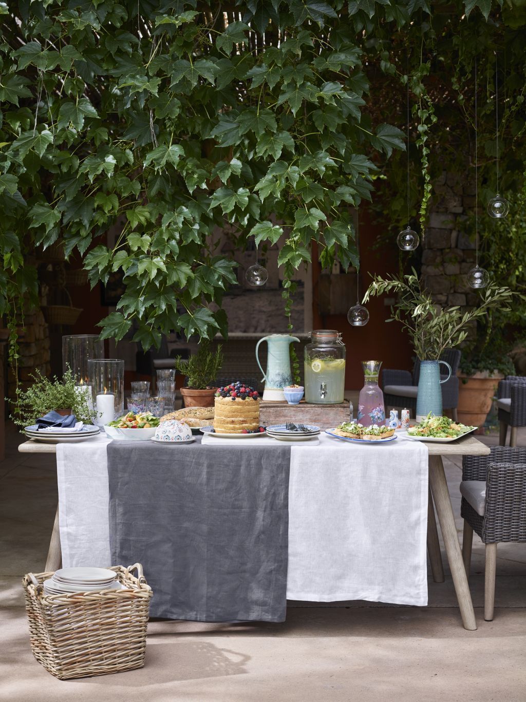 24 garden party ideas to transform your backyard for celebrations ...