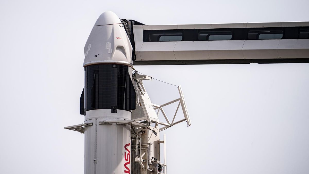 NASA and SpaceX looking to extend lifespan of Crew Dragon spacecraft to ...