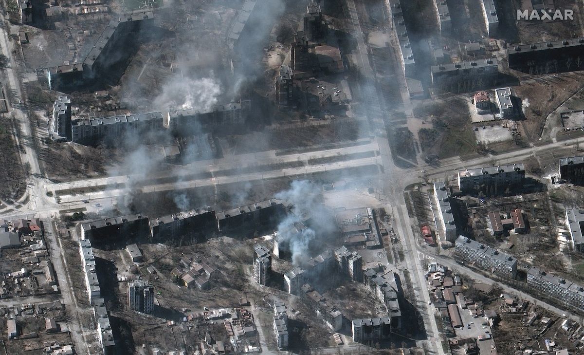 Russia's devastation of Mariupol, Ukraine visible from space in ...