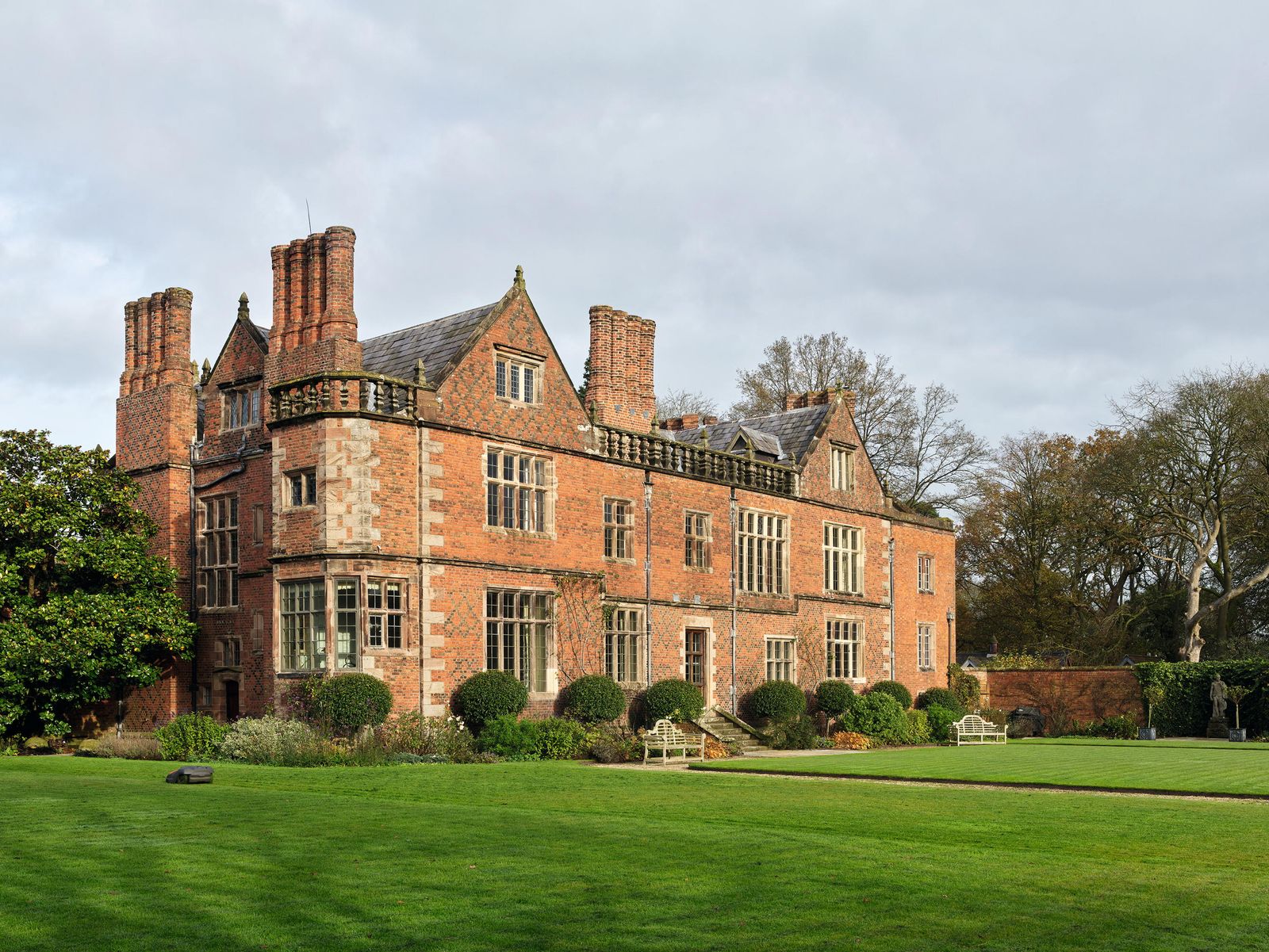 Dorfold Hall: The 'most neat and beautiful house of brick' that owes ...