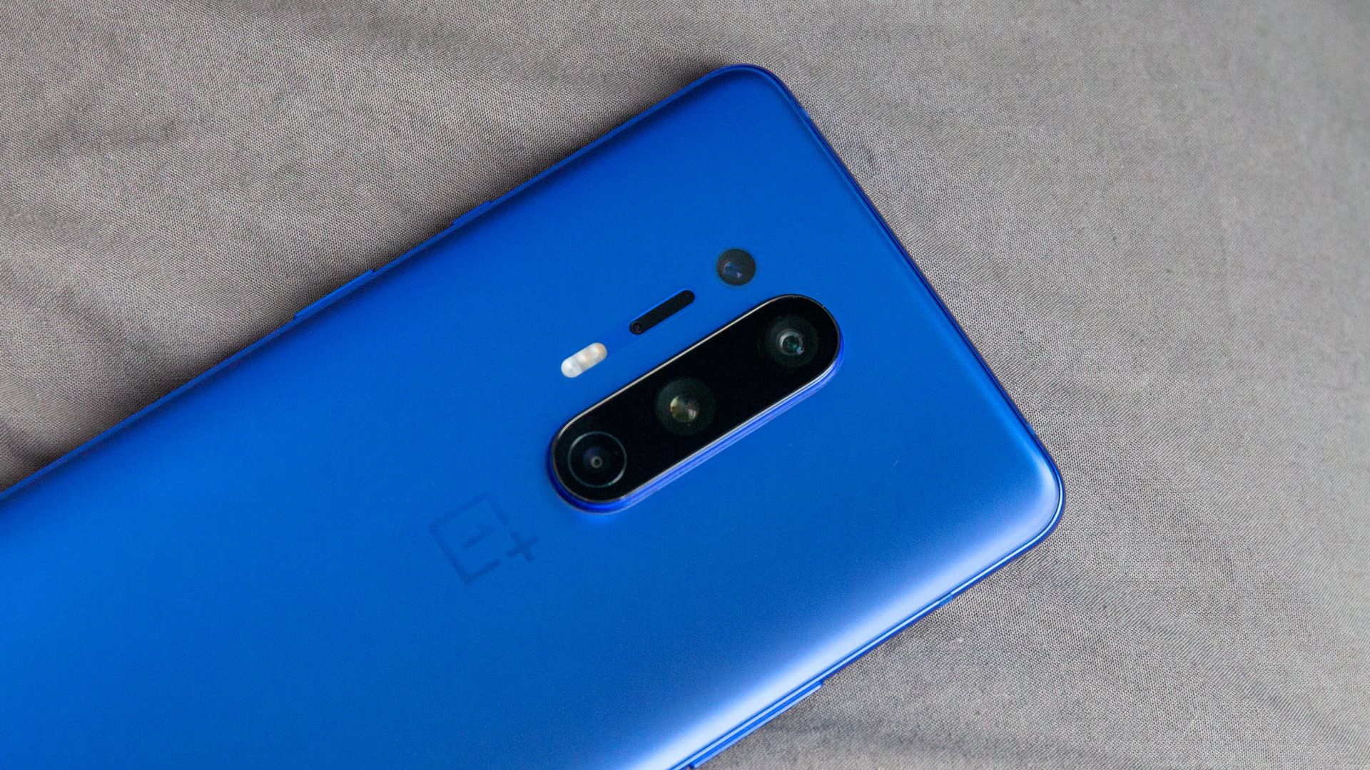 OnePlus 8 Pro colour filter camera to be disabled - a matter of privacy ...