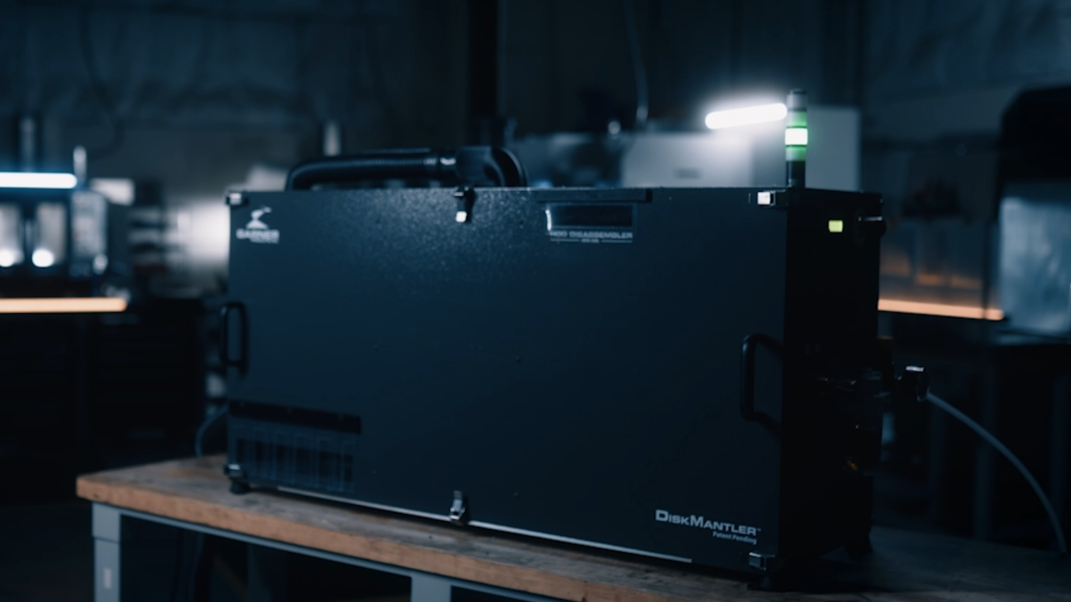 Hard drive destroyer vibrates hard drives to death in 90 seconds ...