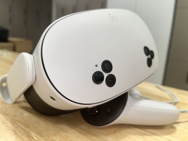 Meta Quest 3S review: I'm shocked that affordable mixed reality looks ...