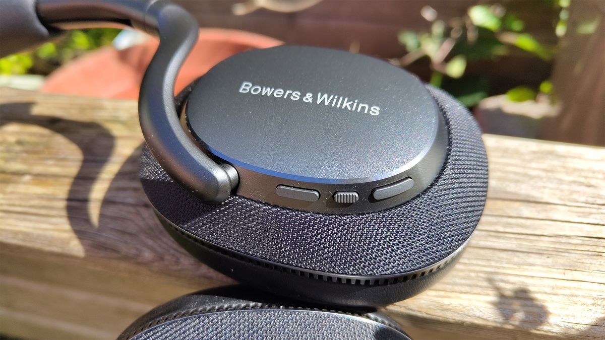 Bowers & Wilkins Px7 S3 review: beautiful headphones that make a ...