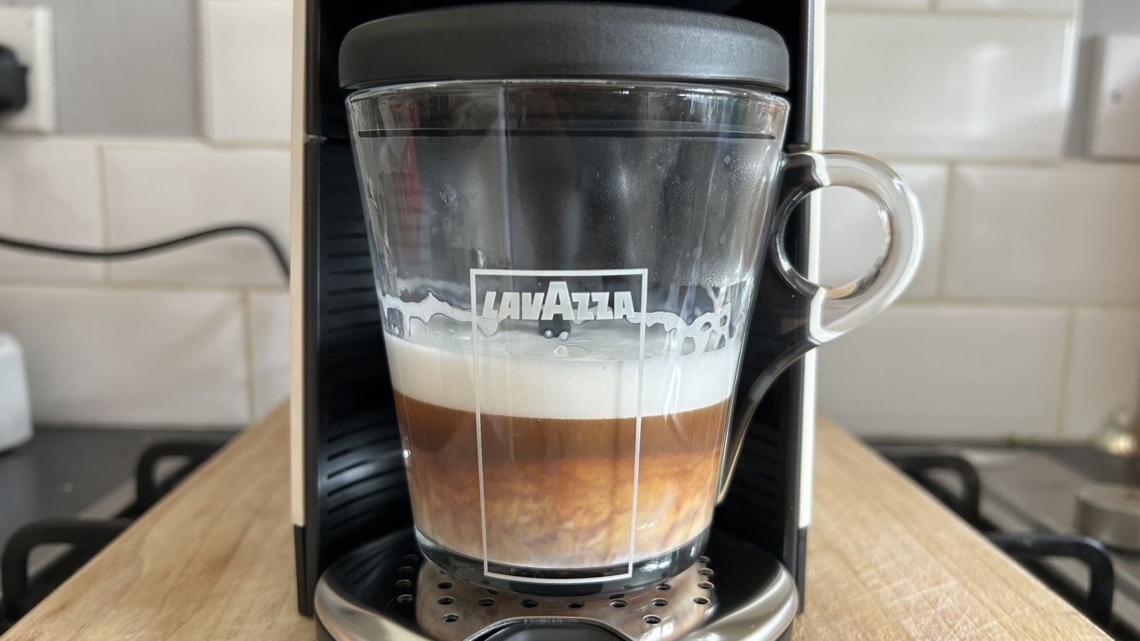 Lavazza A Modo Mio Desea review: super flexible frothy coffee maker | T3