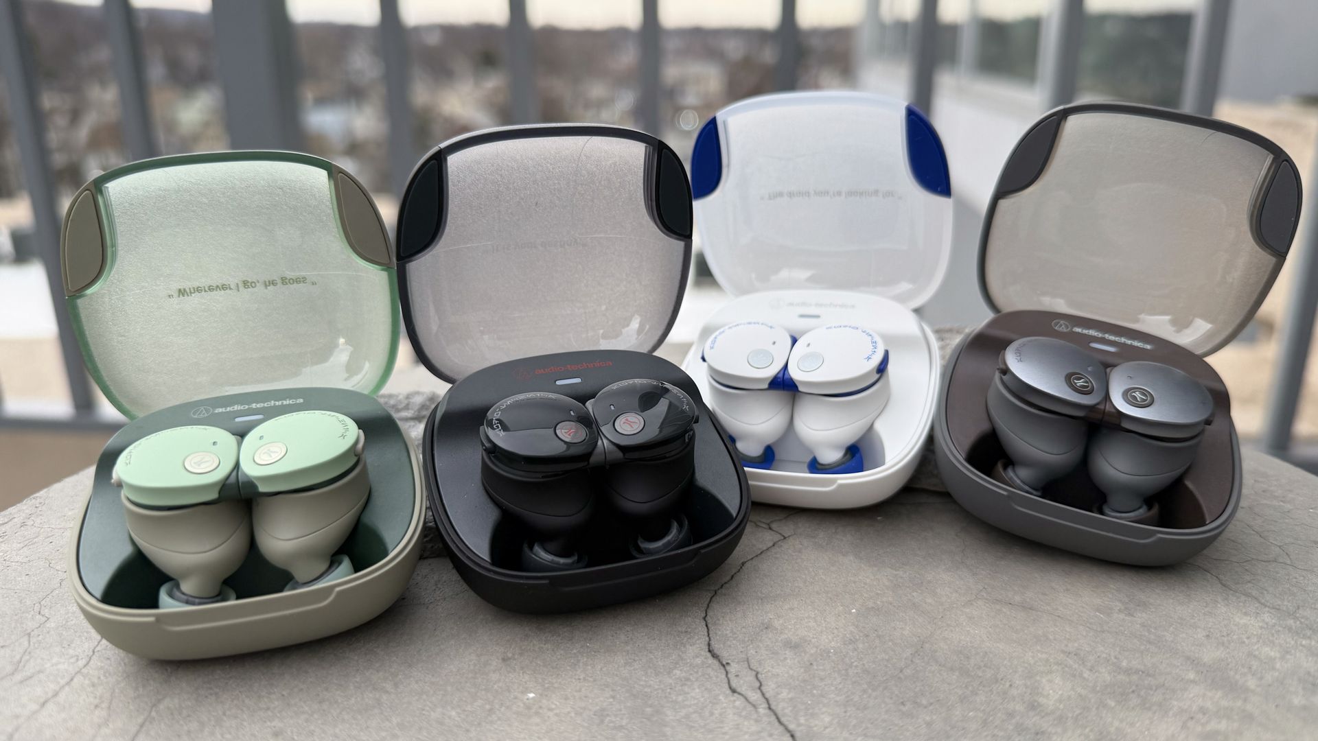 Here’s your first hands-on look at the Star Wars: Grogu, Mandalorian ...