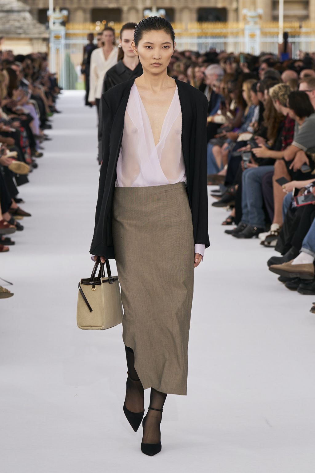 The Ultimate Capsule Wardrobe for the '90s Obsessed | Who What Wear