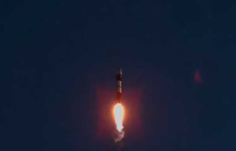 Firefly Aerospace's first Alpha rocket explodes during launch debut ...