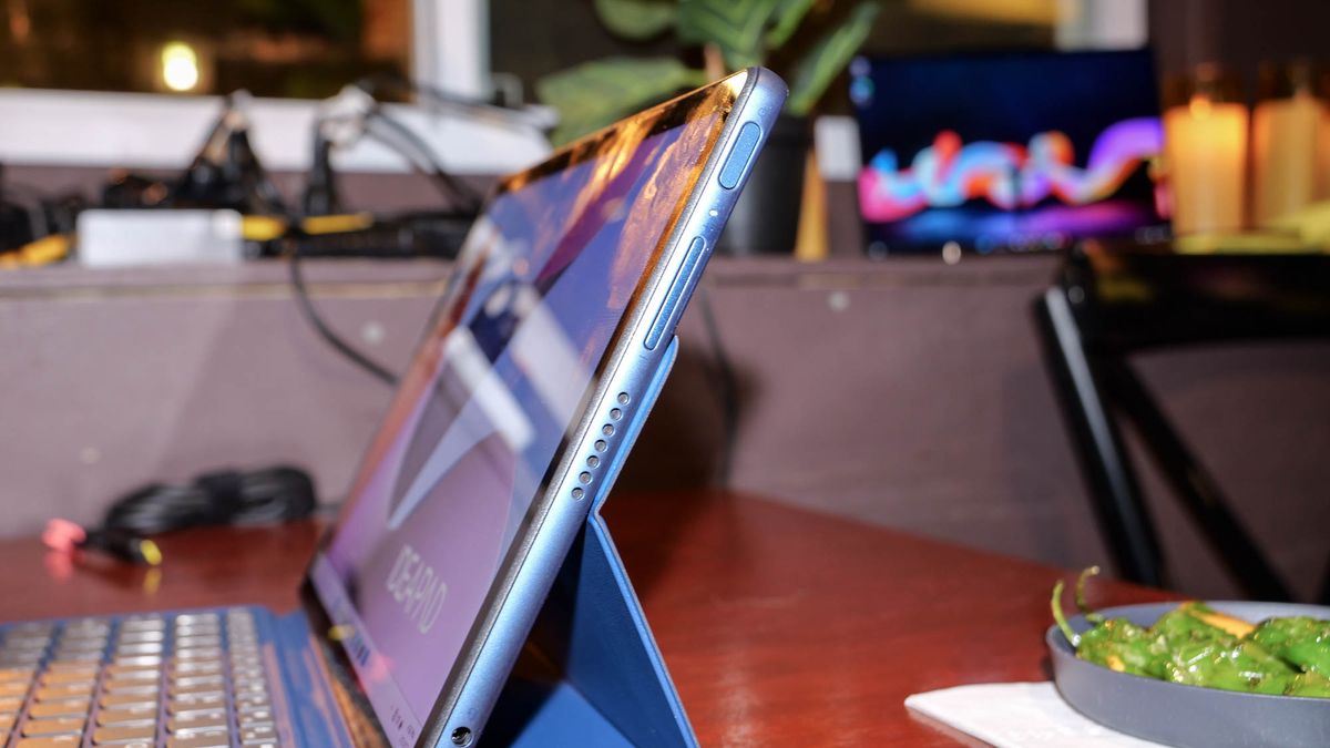 Lenovo’s new IdeaPad Duet 3i could be the best cheap 2-in-1 of the year ...