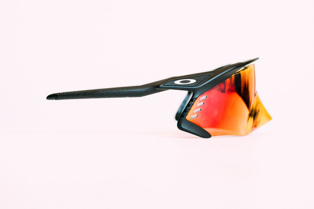 Oakley Velo Kato review: Optimal optical performance, but a challenging ...