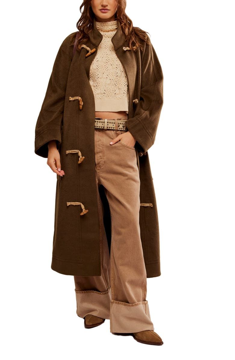2025's Classic Duffle Coat Trend Will Replace Last Year’s Barn Jacket ...