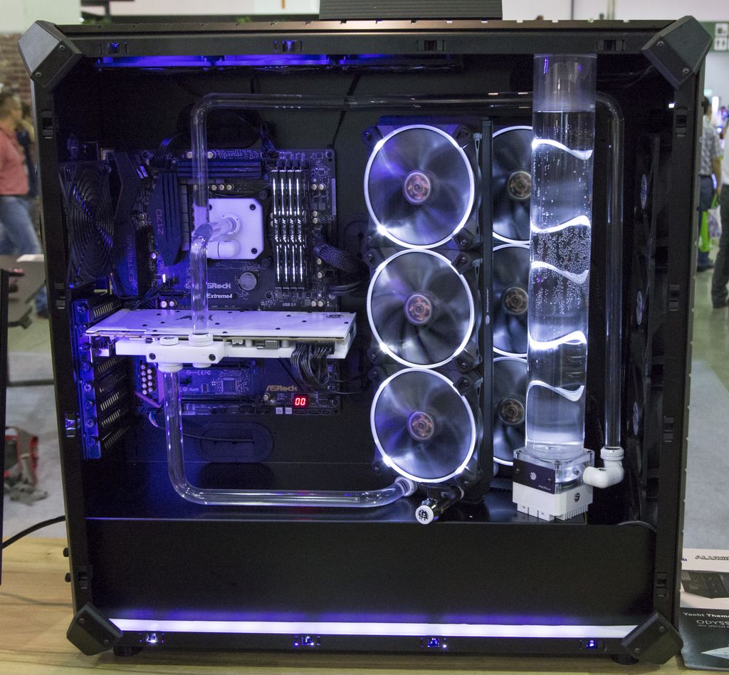 Lian Li Showcases Three Cases With Only SFX PSU Mounts | Tom's Hardware